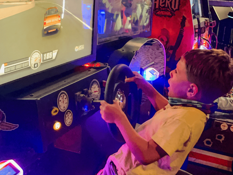 18 Awesome Tips for Visiting Atlantis with Kids